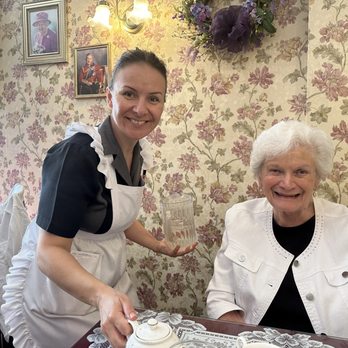 BRAMBLES ENGLISH TEA ROOM - Updated July 2025 - 130 Photos & 76 Reviews ...