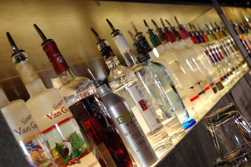 BOOTLEGGERS SPORTS BAR & GRILL - Updated April 2025 - 48 Reviews - 3444 ...