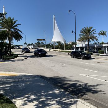 YELLOW YOLK POMPANO - Updated October 2025 - 79 Photos & 62 Reviews ...