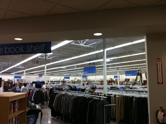 GOODWILL STORE & DONATION CENTER - Updated December 2025 - 28 Reviews ...