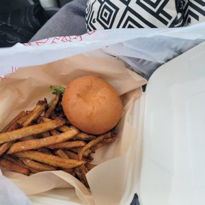 THE BURGER DIVE - 274 Photos & 565 Reviews - 114 N 27th St, Billings ...
