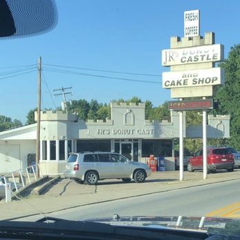 Book a Table - JR’s Donut Castle - Updated November 2025 - 44 Photos ...