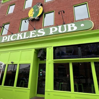 PICKLES PUB - Updated December 2025 - 350 Photos & 481 Reviews - 520 ...