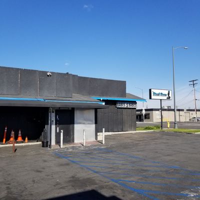 THE BREAK ROOM - Updated December 2025 - 147 Photos & 123 Reviews - 601 ...