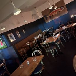 LE POISSON BLEU - Updated December 2025 - 50 Photos & 11 Reviews - 610 ...