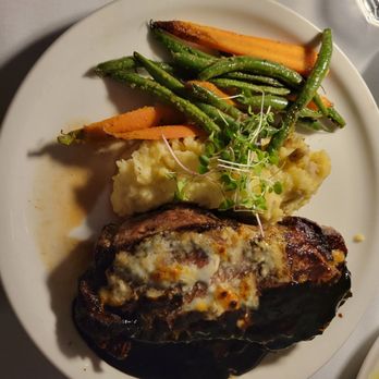 FARM COUNTRY KITCHEN - 1346 Photos & 1183 Reviews - 513 W Main St ...