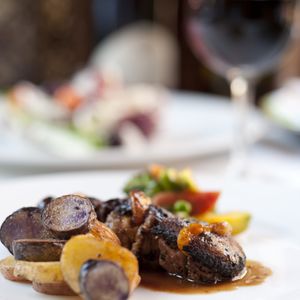 KAUNE’S NEIGHBORHOOD MARKET - Updated October 2025 - 35 Photos & 56 ...