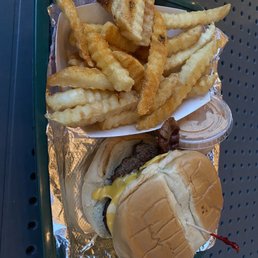 MOJOE’S BURGER JOINT - Updated October 2024 - 323 Photos & 490 Reviews ...