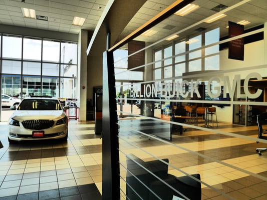 BILLION AUTO - IOWA CITY - Updated December 2025 - 28 Photos & 90 ...