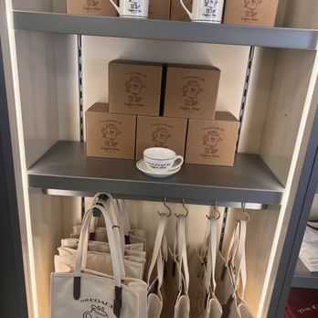 THE COACH COFFEE SHOP - Updated January 2026 - 207 Photos & 46 Reviews ...