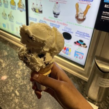 TRAILSIDE TREATS CREAMERY - Updated May 2025 - 81 Photos & 105 Reviews ...