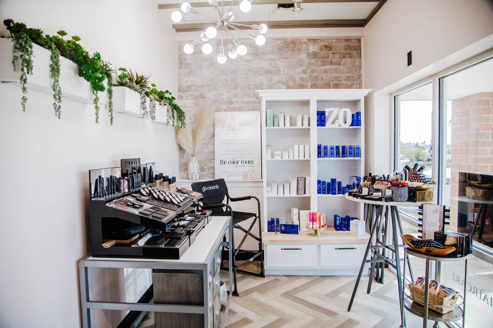 The Color Room, Wentzville | Roadtrippers