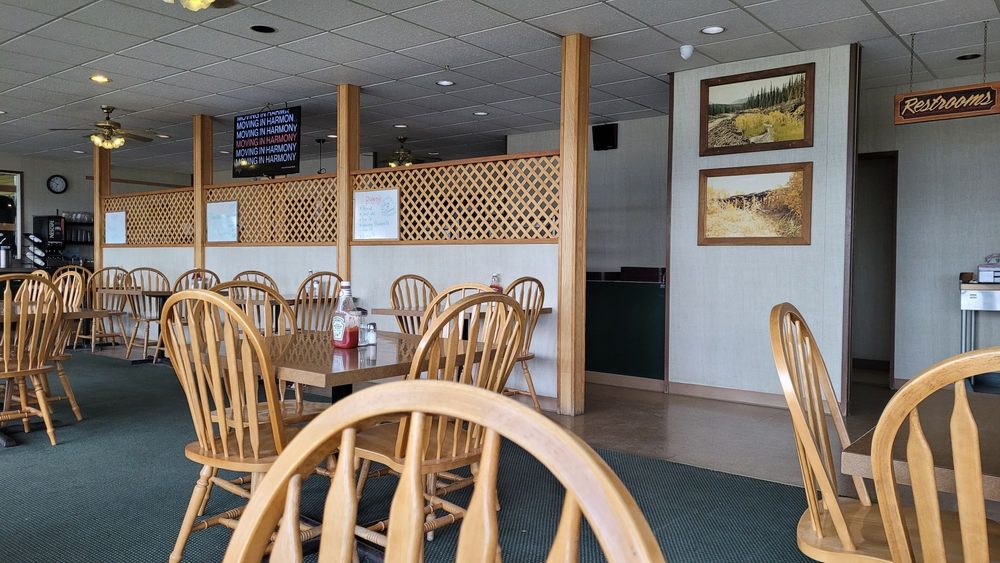 TALBOT ARM MOTEL - Updated May 2026 - 10 Photos - Mile 1083 Alaska ...