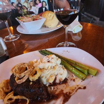 BISTRO 7 - Updated November 2024 - 614 Photos & 421 Reviews - 7111 S ...
