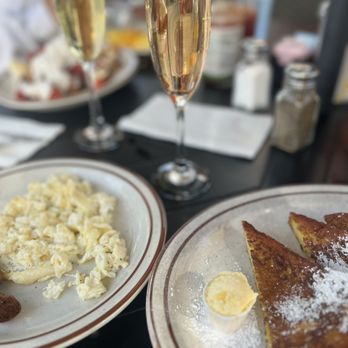 VIP’S CAFE - Updated July 2024 - 504 Photos & 664 Reviews - 18345 ...