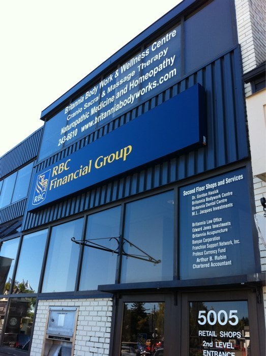 RBC ROYAL BANK - Updated September 2024 - 807 49 Avenue SW, Calgary ...