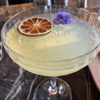 KNOWLEDGE BAR & SOCIAL ROOM - Updated June 2024 - 50 Photos & 15 ...