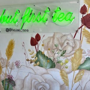HOJAS TEA HOUSE - 353 Photos & 333 Reviews - Desserts - 4501 E Carson ...
