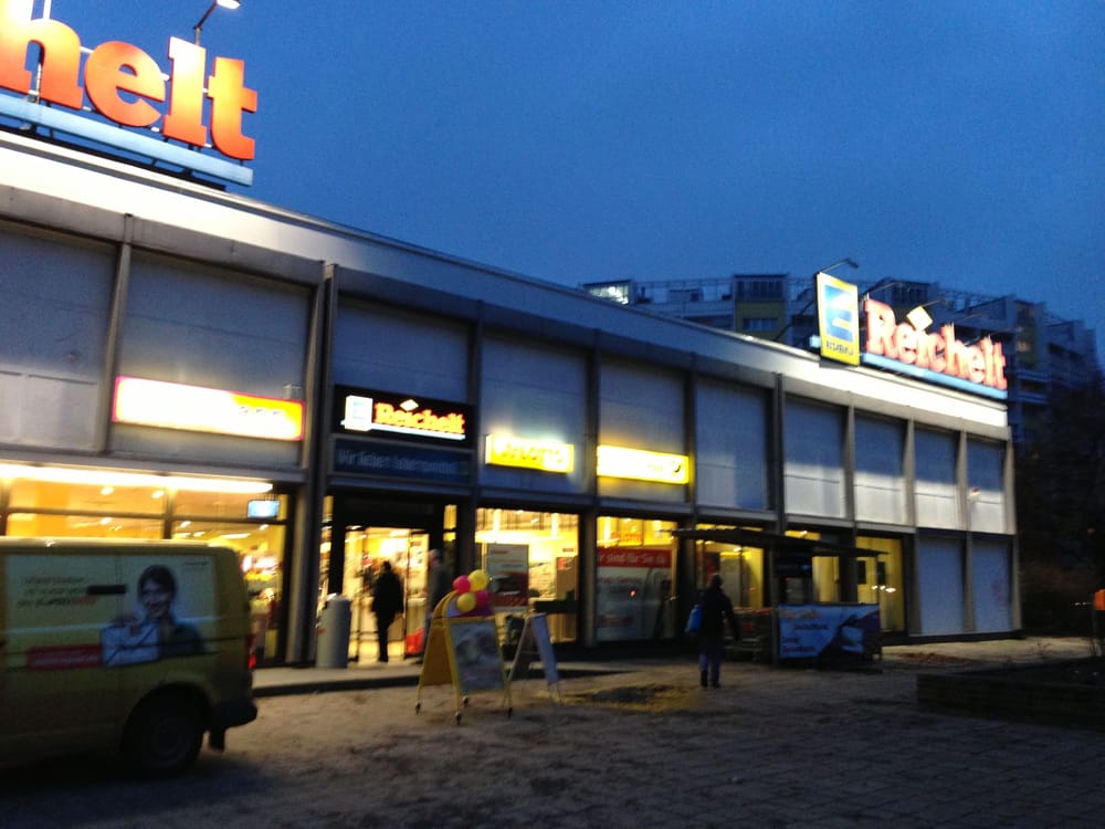 EDEKA RIEBE - Platz der Vereinten Nationen 14, Berlin, Germany ...