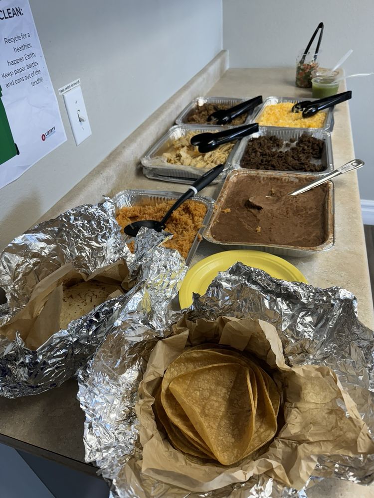 LOLA’S 7 UP MARKET & DELI - Updated January 2026 - 170 Photos & 411 ...