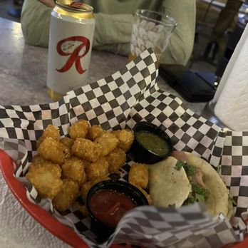 PIGNIC PUB & PATIO - Updated December 2025 - 688 Photos & 276 Reviews ...