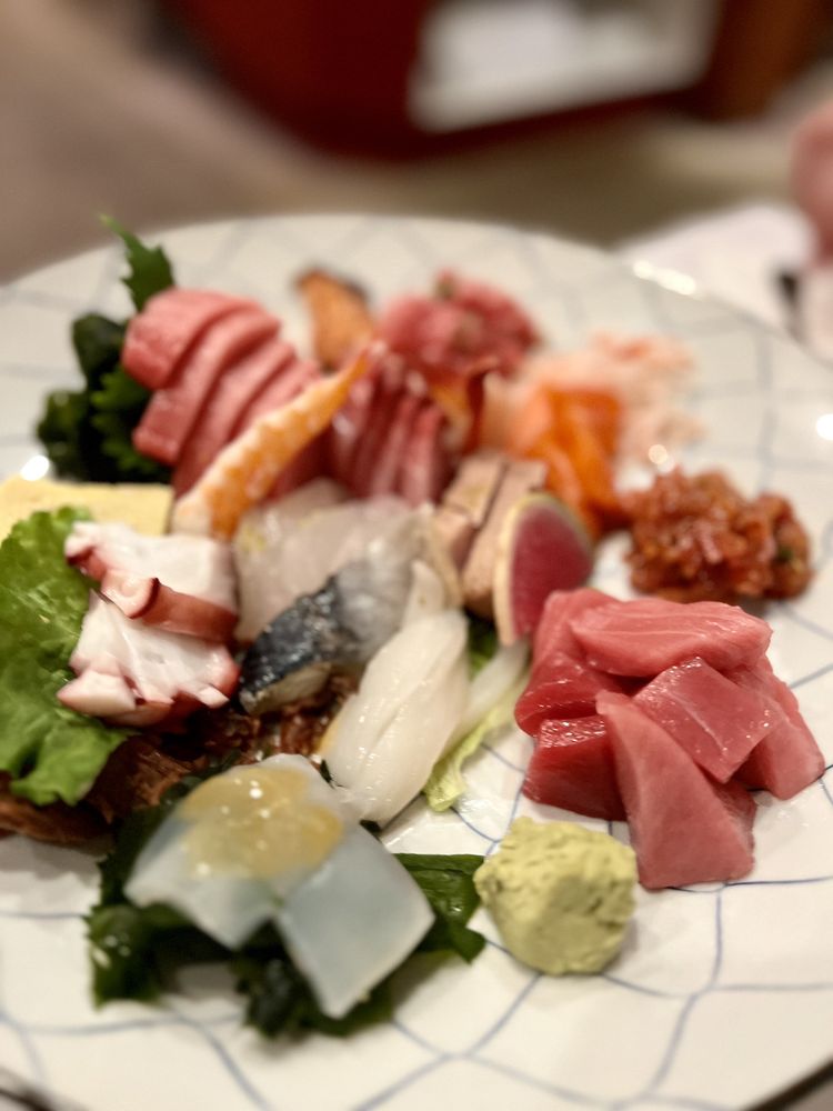 SUSHI GEN - Updated March 2025 - 8044 Photos & 4456 Reviews - 422 E 2nd ...