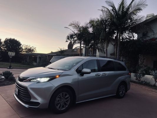 HAPPY SHUTTLE - Updated November 2025 - 37 Photos & 202 Reviews - 4833 ...