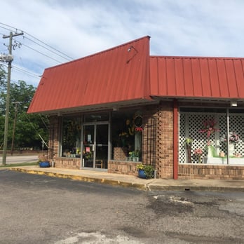 DE LOACHE FLOWERS - CLOSED - Updated February 2025 - 27 Photos & 16 ...