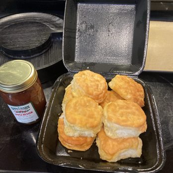 HATHAWAY’S CHICKEN N BISCUITS - Updated January 2026 - 38 Photos & 85 ...