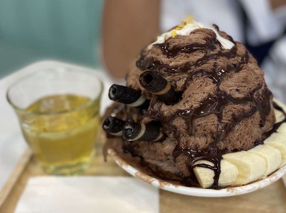 ICE UNA - Updated September 2025 - 26 Photos - 576 Pale San Vitores ...