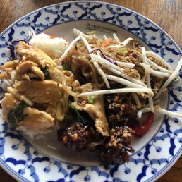 THAI GINGER - REDMOND - 174 Photos & 343 Reviews - Thai - 16480 NE 74th ...