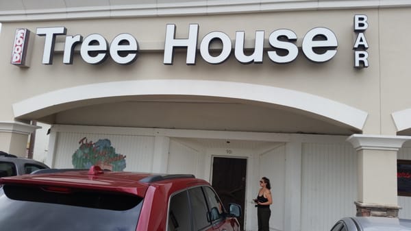 TREE HOUSE BAR AND RESTAURANT - Updated October 2025 - 901 E Nasa Rd 1 ...
