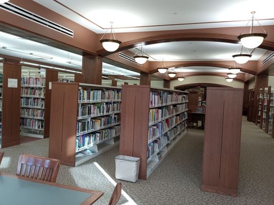 CHICOPEE PUBLIC LIBRARY - Updated December 2025 - 69 Photos - 449 Front ...
