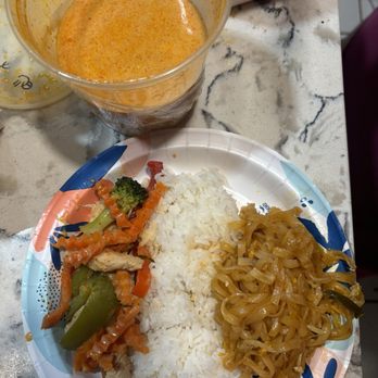 HUG THAI EXPRESS - Updated August 2024 - 402 Photos & 488 Reviews ...