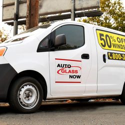 AUTO GLASS NOW - 34 Photos & 25 Reviews - Windshield Installation ...