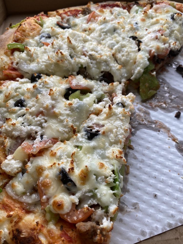 DOUBLE R PIZZA - Updated July 2024 - 13 Photos - 117 Clearwater Station ...