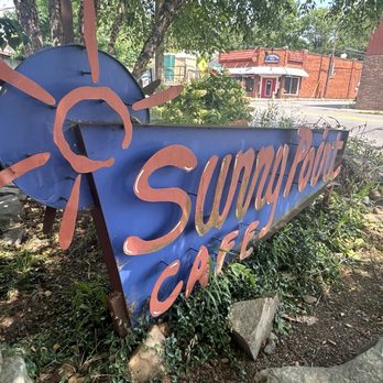 SUNNY POINT CAFÉ - Updated July 2024 - 2648 Photos & 2489 Reviews - 626 ...