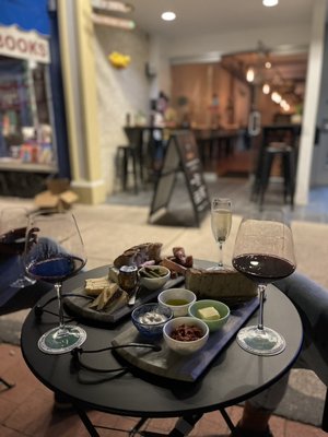 LYLA LOUNGE AT CAFE BALAGAN - Updated December 2024 - 12 Photos - 241 ...