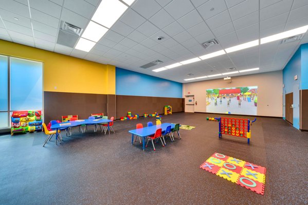 EŌS FITNESS - Updated October 2025 - 14 Photos - 701 NE Loop 820, Hurst ...