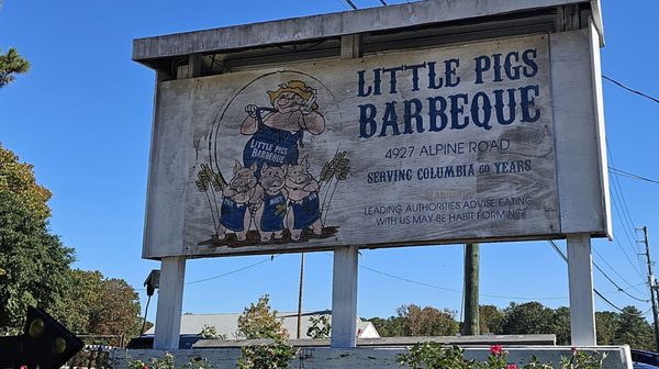 LITTLE PIGS BBQ - Updated January 2026 - 190 Photos & 383 Reviews ...