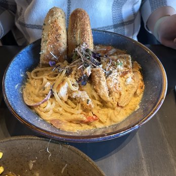 402 EAT + DRINK - Updated February 2025 - 341 Photos & 202 Reviews ...