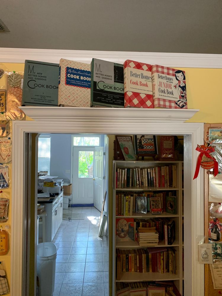 KITCHEN GARDEN BOOKS & ANTIQUES - Updated October 2025 - 10 Photos ...