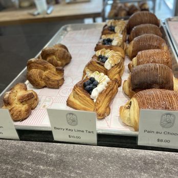 LOVE CROISSANTS - Updated December 2024 - 149 Photos & 72 Reviews ...