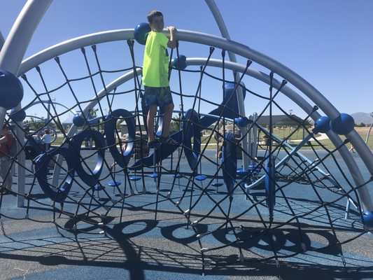 SIERRA NEWBOLD MEMORIAL PARK - Updated December 2025 - 10 Photos - 5900 ...