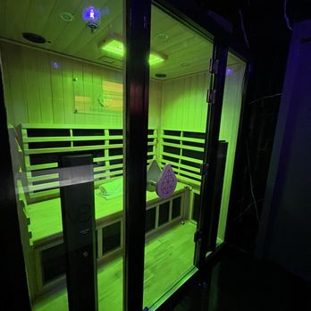 SWEATHOUZ SOUTH BOSTON INFRARED SAUNA STUDIO - Updated December 2025 ...