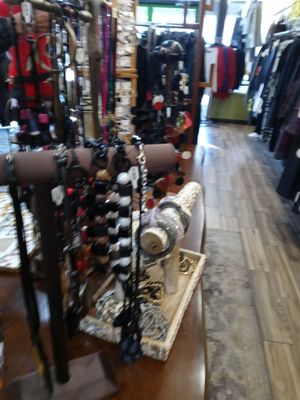 ESSENTIAL ELEMENTS-CHICAGO - Updated October 2025 - 14 Reviews - 1640 E ...