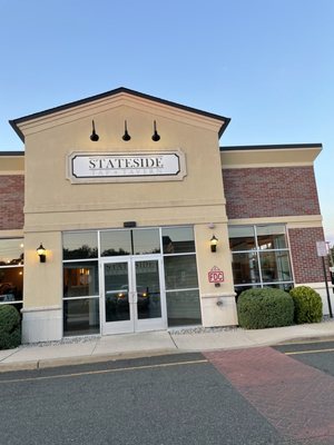 STATESIDE TAP + TAVERN - Updated December 2025 - 304 Photos & 216 ...