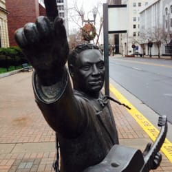 HUDDIE WILLIAM “LEAD BELLY” LEDBETTER STATUE - 13 Photos - 416 Texas St ...