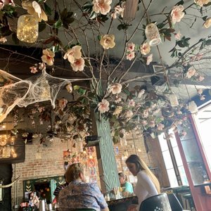 RAMPART TREEHOUSE - 121 Photos & 62 Reviews - 740 N Rampart St, New ...