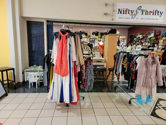 NIFTY THRIFTY THRIFT STORE - Updated December 2025 - 11 Photos - 120 ...